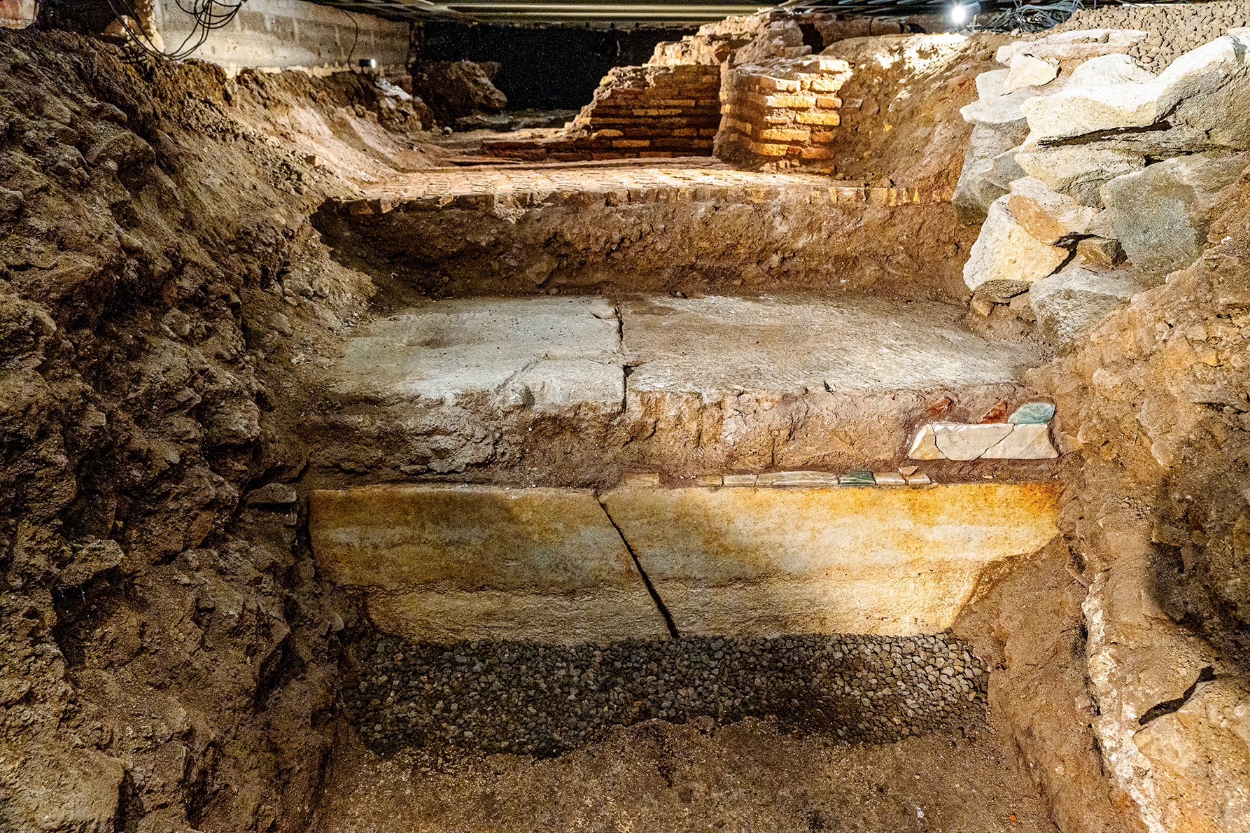 Porticus Minucia Frumentaria, nuovi ritrovamenti archeologici in via ...